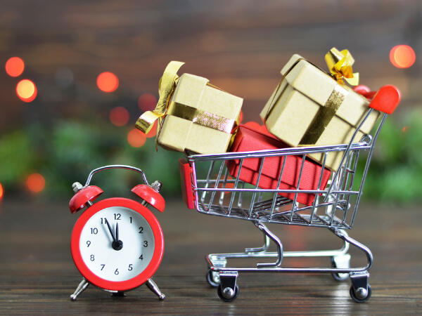 52% Haven’t Finished Christmas Shopping Yet - Rasmussen Reports®